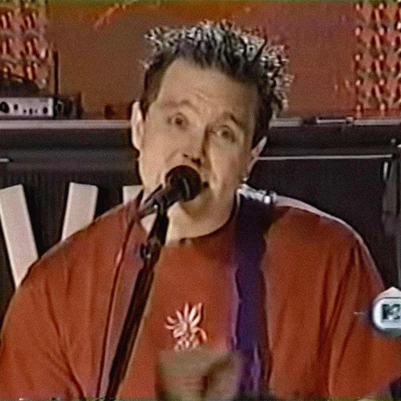 NYE with Blink-182, a Blu-ray microscope and more