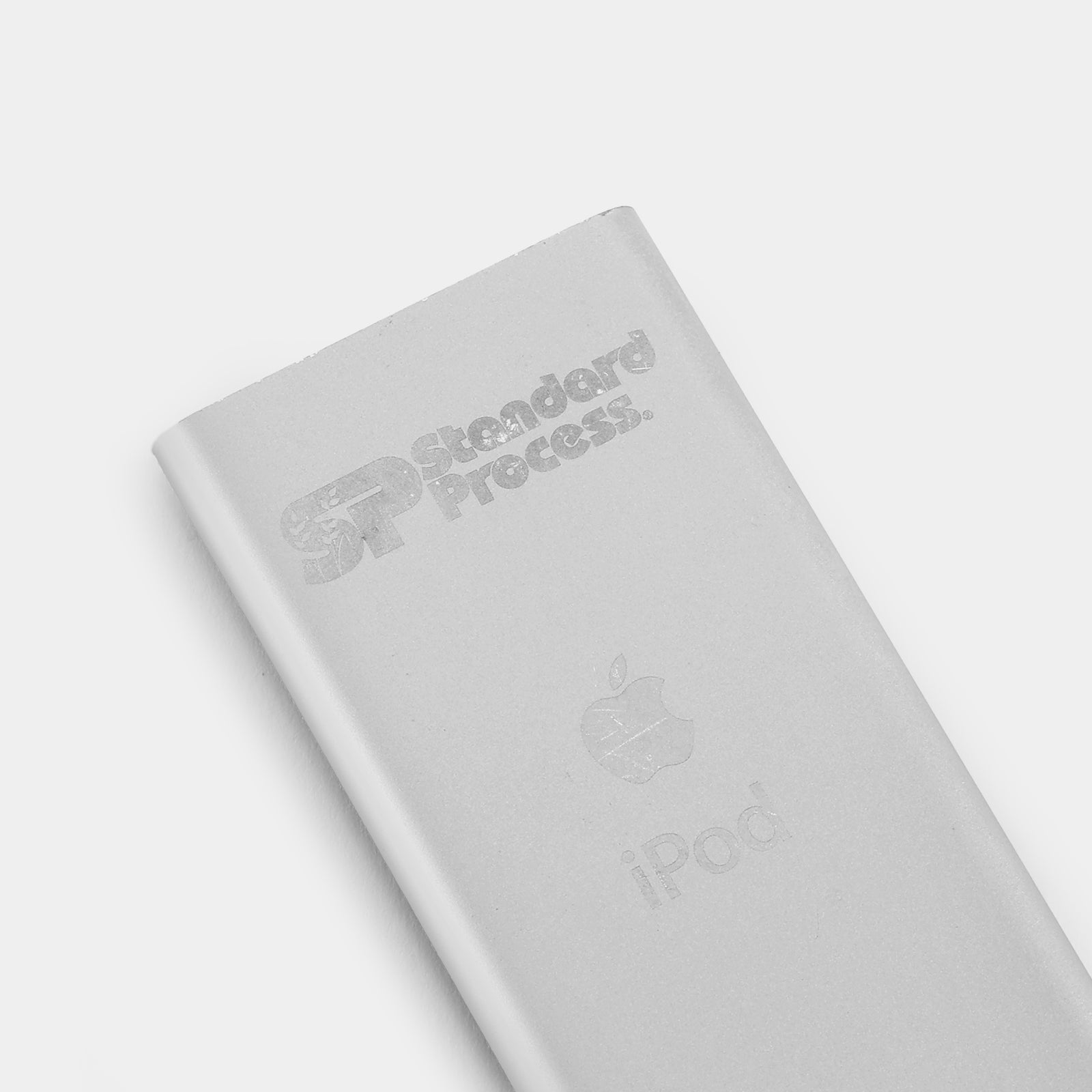 Apple iPod Nano (2nd Generation) 4GB MP3 Player - Random Engraving