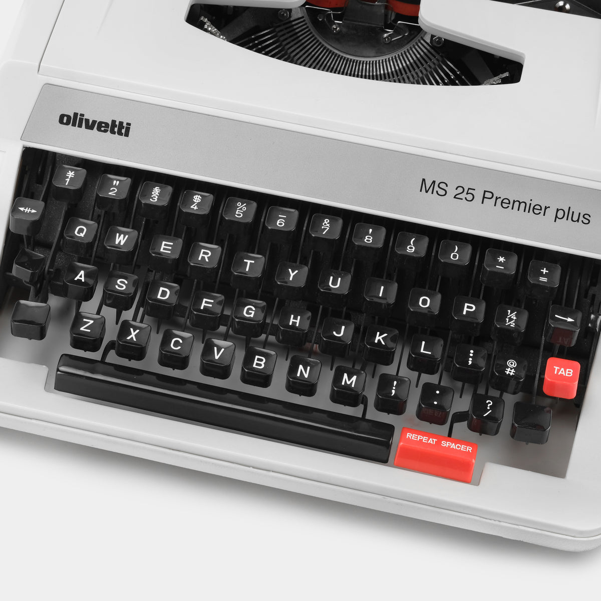 Olivetti MS 25 Premier Plus Ivory Manual Typewriter and Case