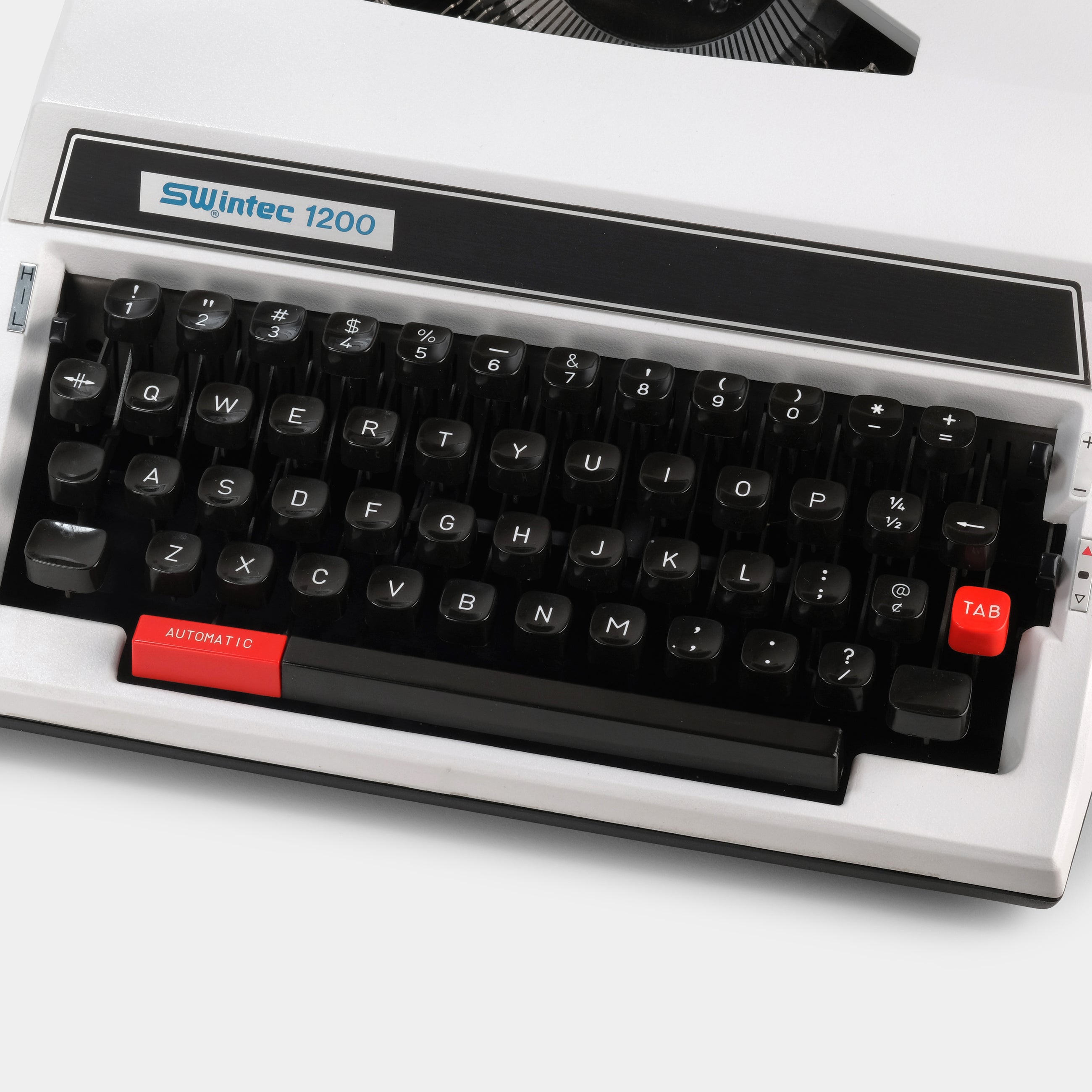 Swintec 1200 White Manual Typewriter and Case